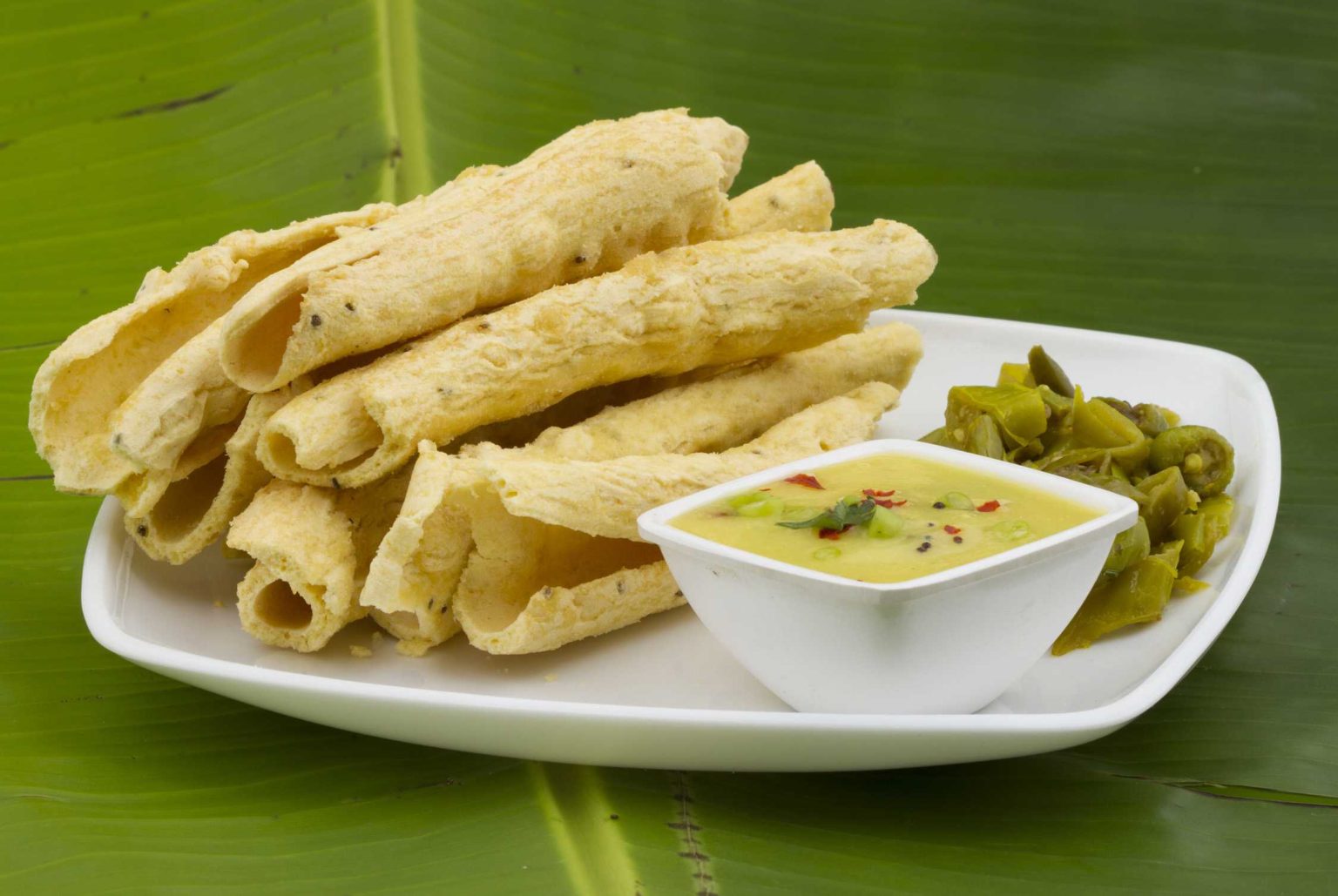 Fafda Mastering Gujarat’s Crispy Snack Delight